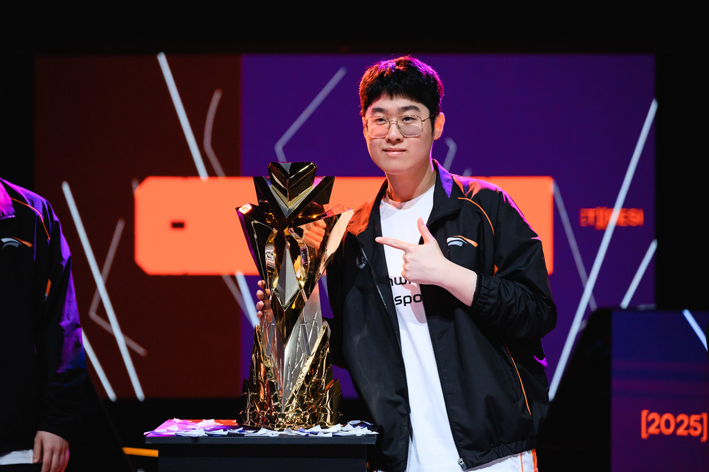 Pour YamatoCannon, la gestion de T1 dans l’affaire Zeus est un échec marqué par l’orgueil et une ...